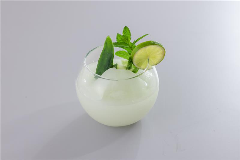 Frozen Hugo Cocktail – A Cool Twist on a Summer Favorite